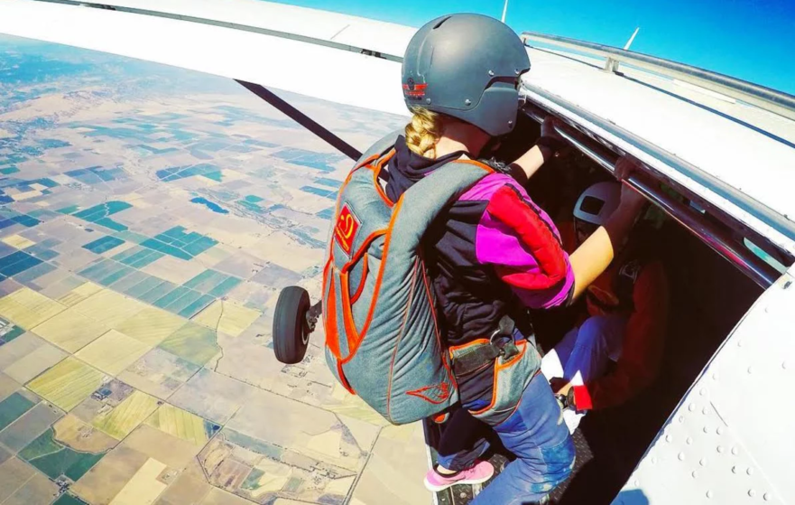 Learning to Skydive: Accelerated Freefall Course - This Adventure Life